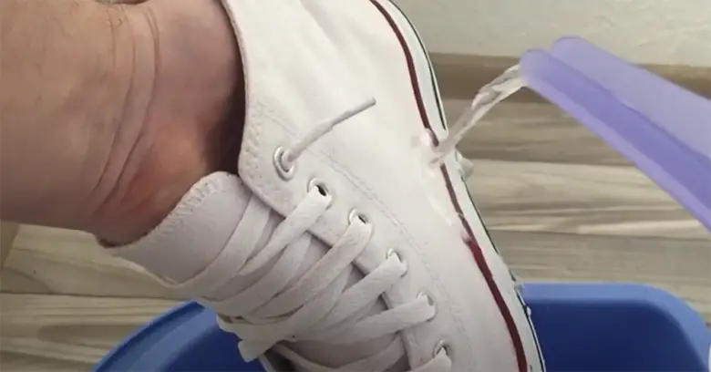 3 Easy Steps to Waterproof Converse - WaterproofWiki