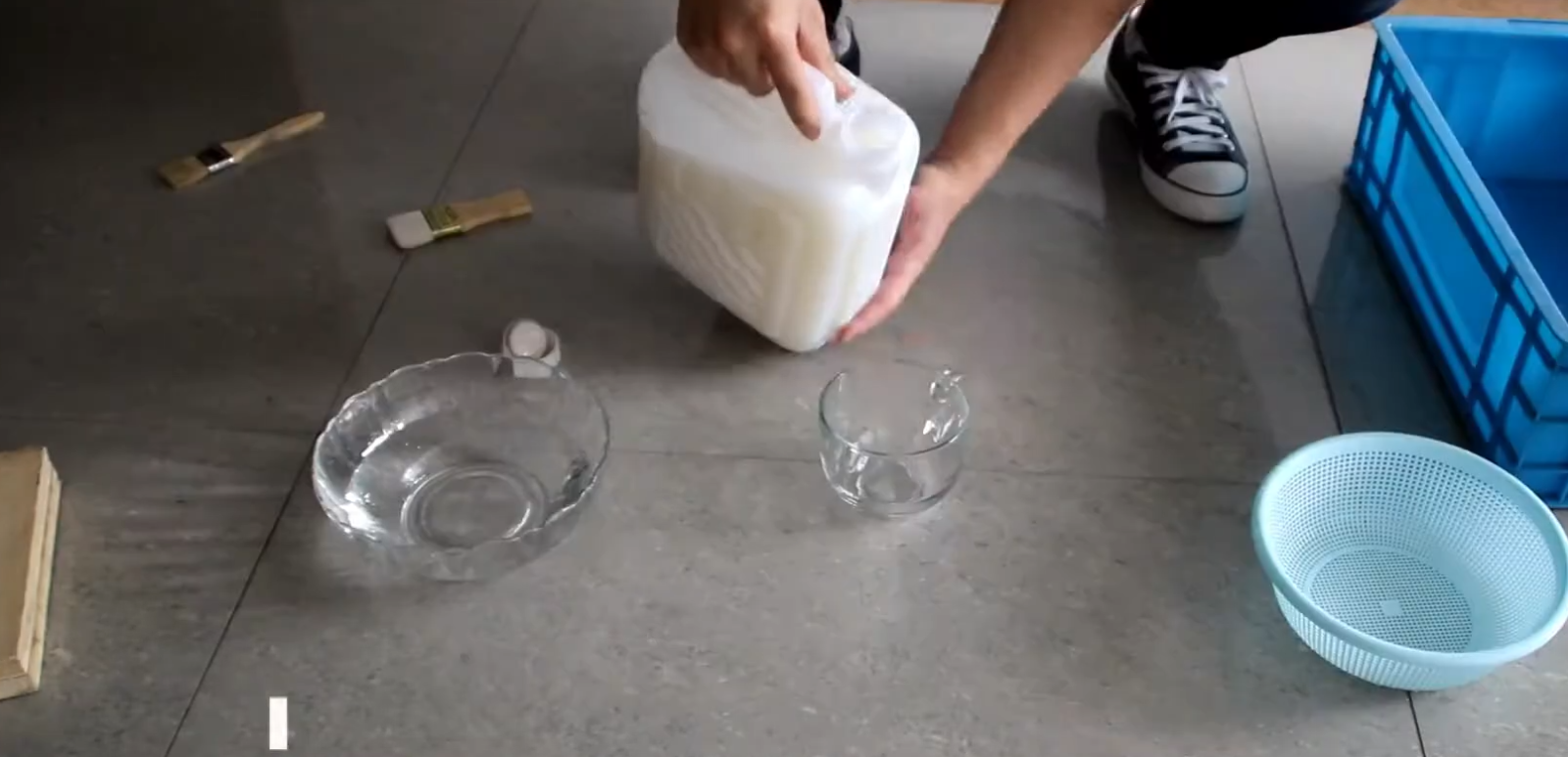How to Make a Waterproof Glue? - WaterproofWiki
